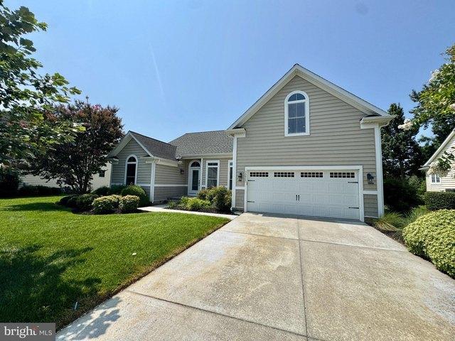 30925 Fresh Pond Dr, Ocean View, DE 19970