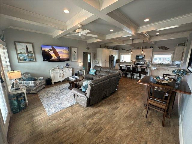 3092 Patty, Port Bolivar, TX 77650