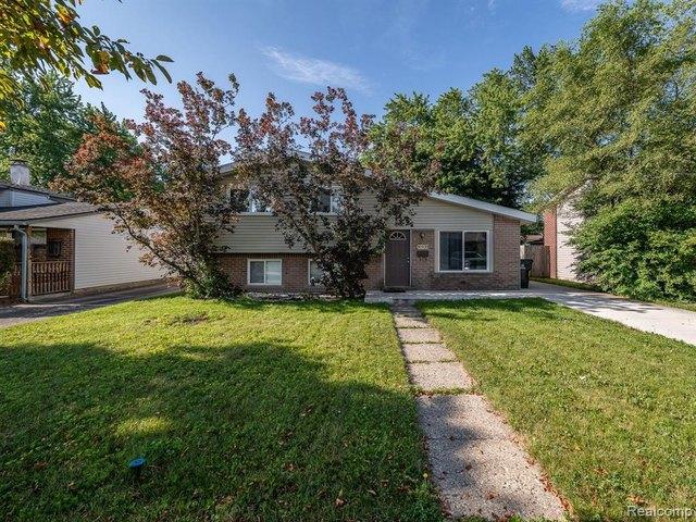 30933 Grandview Ave, Westland, MI 48186