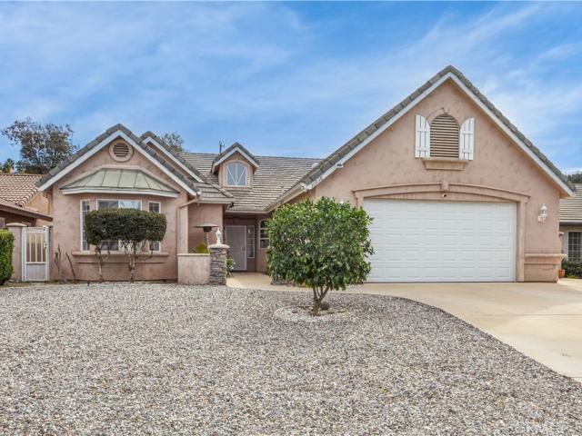 30938 Emperor Dr, Canyon Lake, CA 92587 | MLS #SW26032