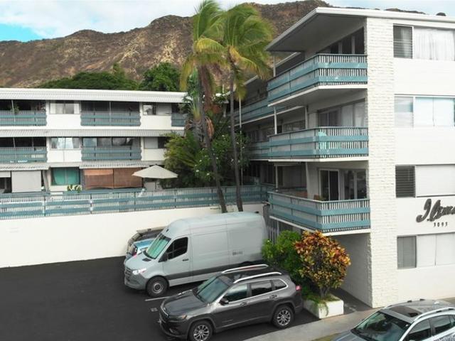 3093 Pualei Cir Apt 208, Honolulu, HI 96815