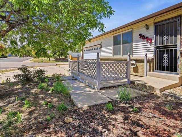 3093 S Olathe Way, Aurora, CO 80013