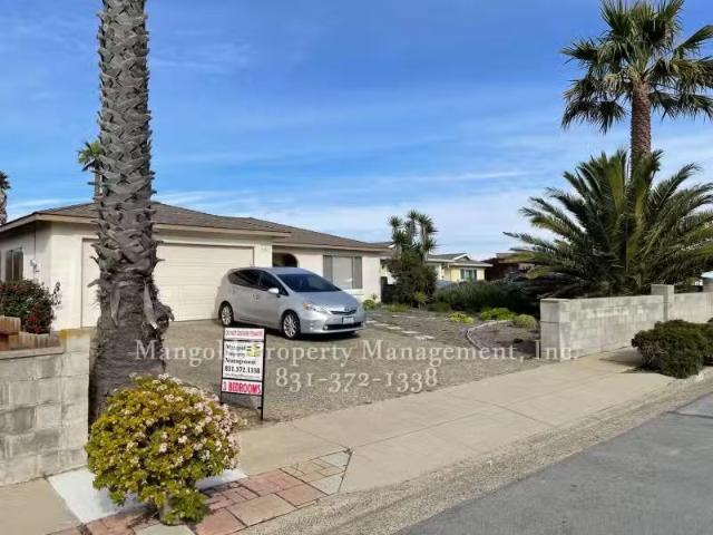 3093 Snell Pl, Marina, CA 93933