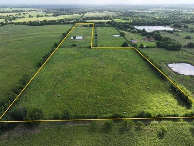 3093 Vz County Road 3504, Wills Point, TX 75169