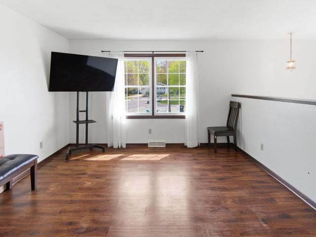 309 8th Avenue NW