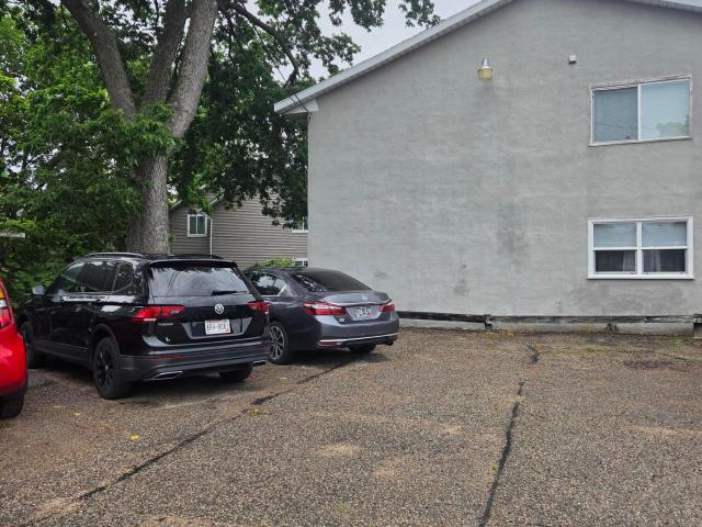 309 9th N St