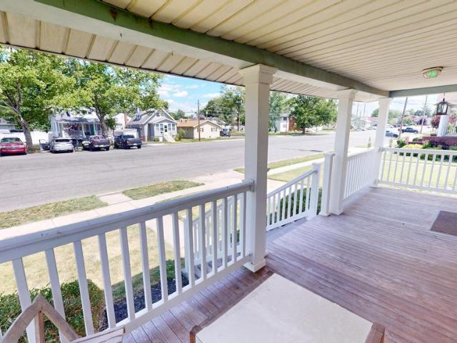 309 Colonial Avenue