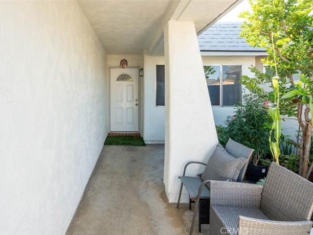 309 Calle Montecito, Oceanside, CA 92057