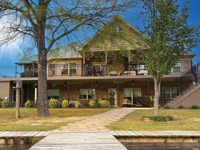 309 Camden Cove Pt, Gadsden, AL 35903