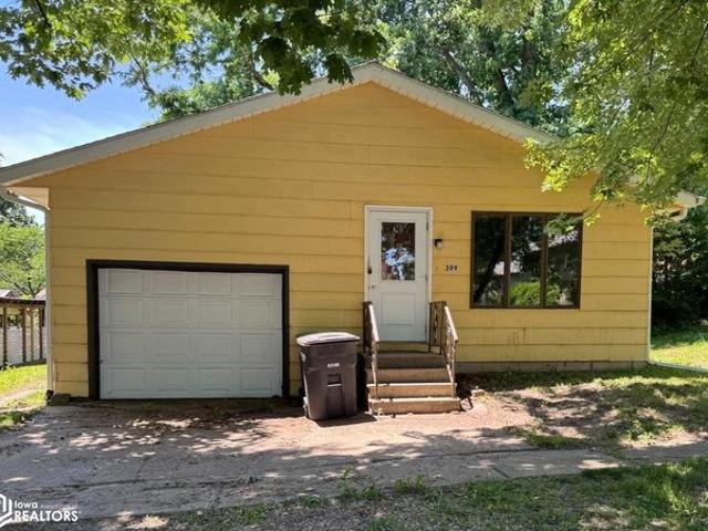 309 Cass St, Keosauqua, IA 52565