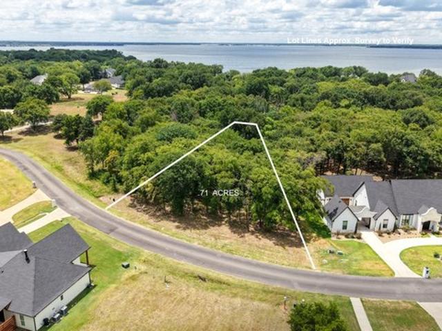 309 Cedar Creek Landing Ln, Mabank, TX 75143