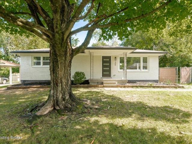 309 Chieftain Dr, Louisville, KY 40118