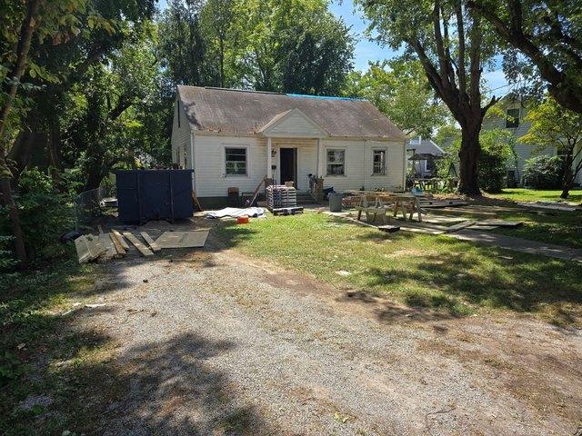 309 Crestview Dr, Hopkinsville, KY 42240