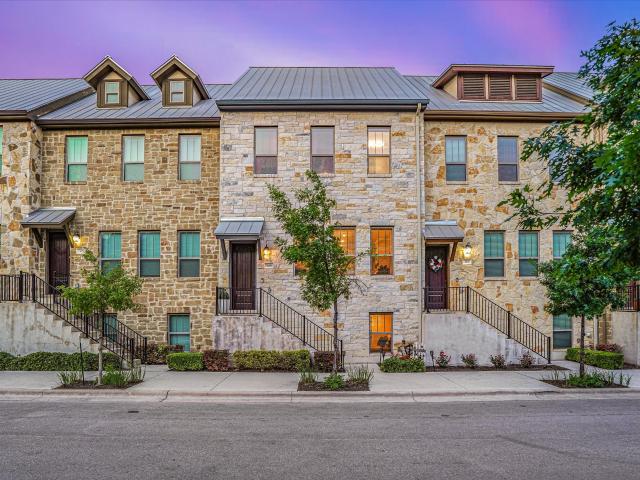 309 Adams St, Georgetown, TX 78628 | MLS #3425 | Compass