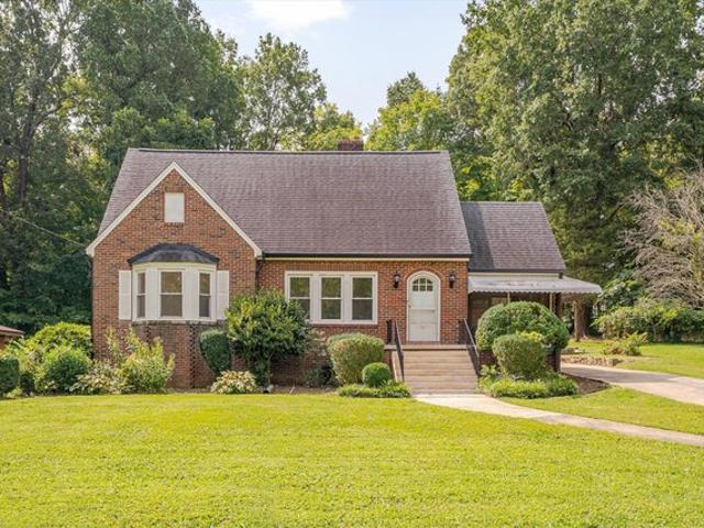 309 Albright Ave, Graham, NC 27253