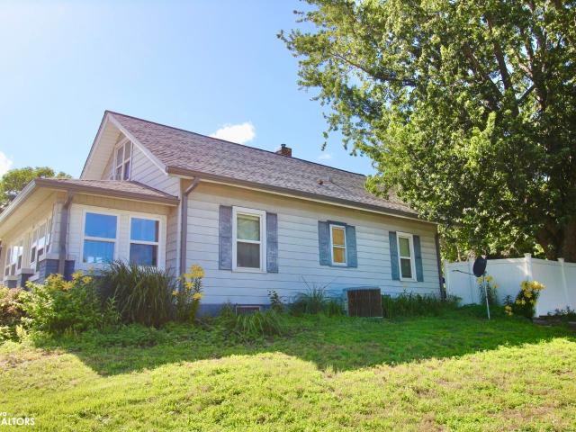 309 Ave G
