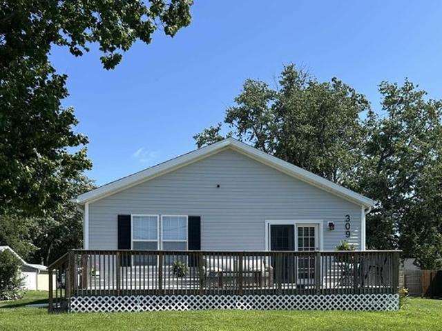 309 Bryan Rd, Ottumwa, IA 52501