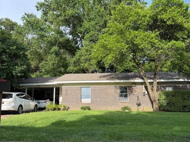 309 Breckenridge St, Texarkana, TX 75501