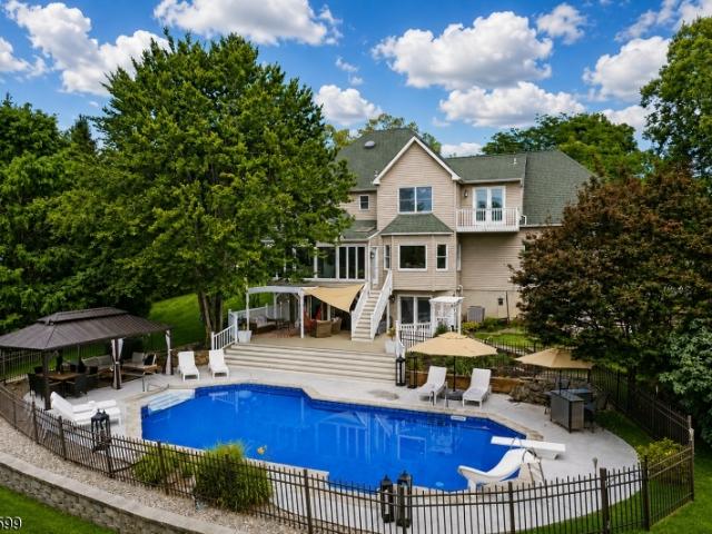 309 Greens Ridge Rd