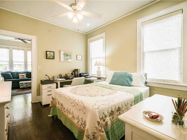 309 E 34th St, Savannah, GA 31401 | MLS #SA354428