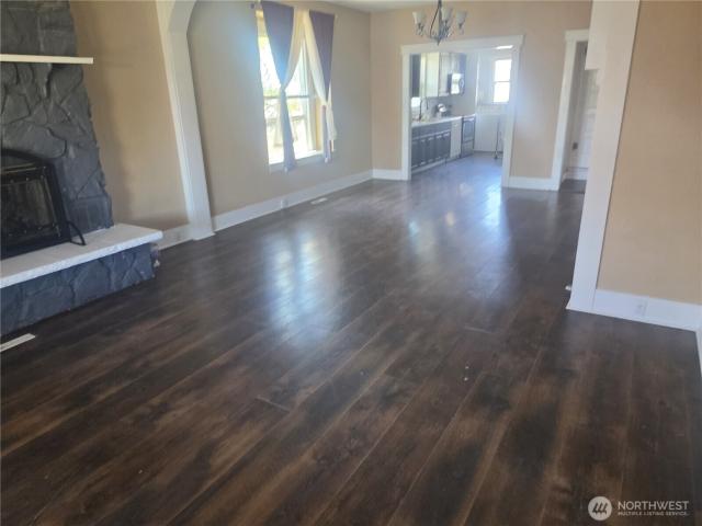 309 E 3rd Street