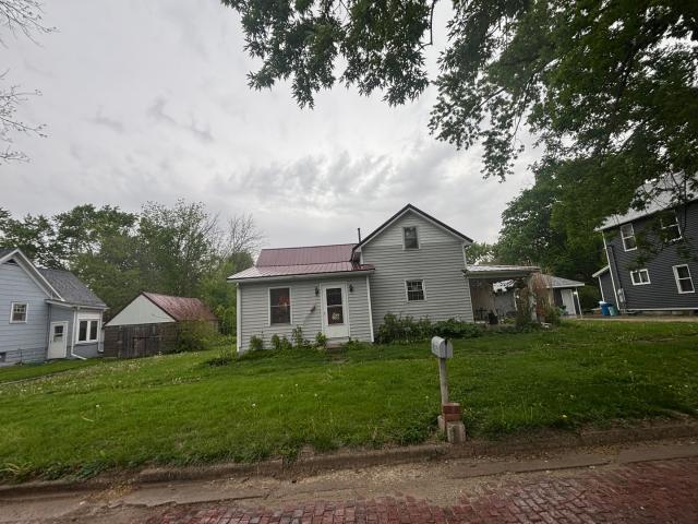 309 E Walnut Street