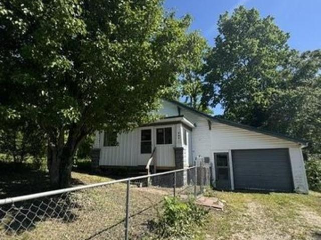 309 E Webster Ave, Ava, MO 65608