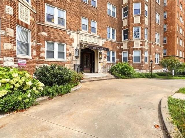 309 E Emanuel Cleaver Blvd Unit 404, Kansas City, MO 64112