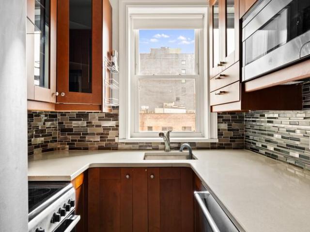 309 e houston street 6e