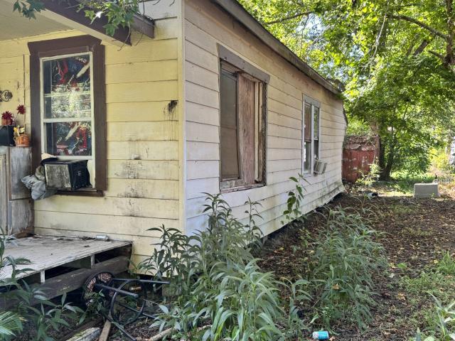 309 E Lawrence Street