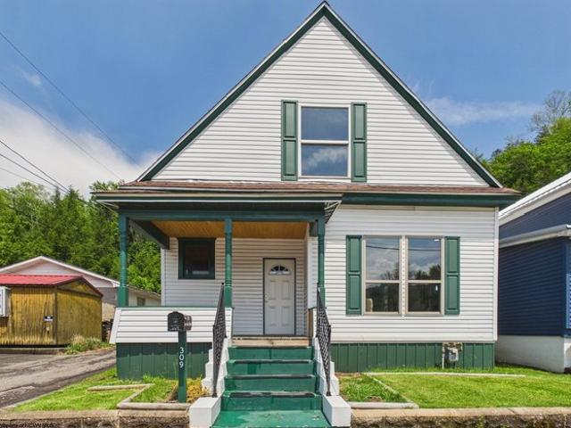 309 E Main St, Mannington, WV 26582