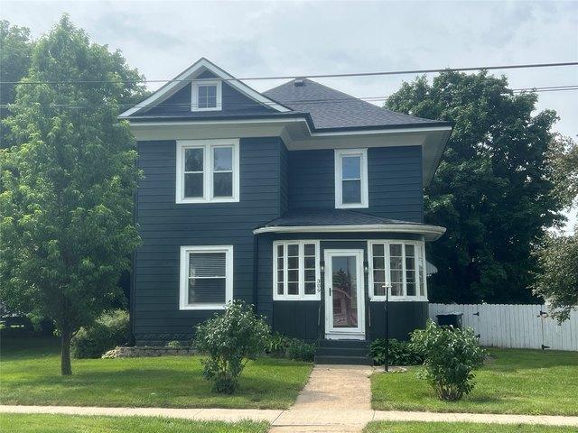 309 E State St, Baxter, IA 50028
