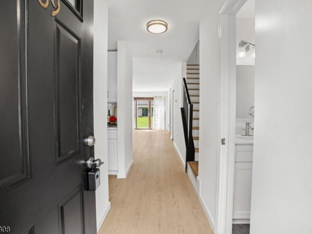 309 English Place