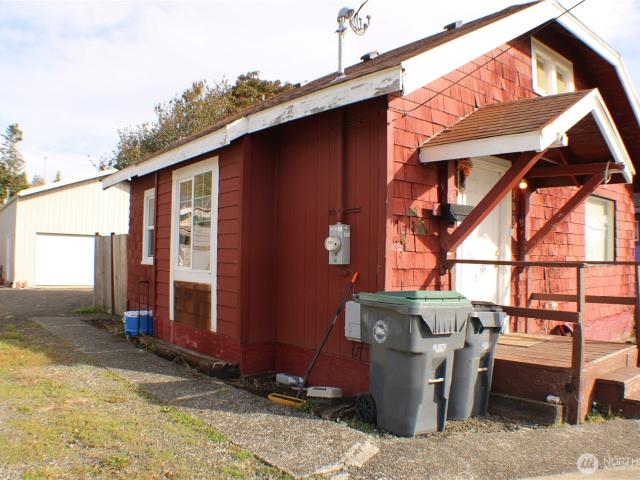 309 Eklund Avenue
