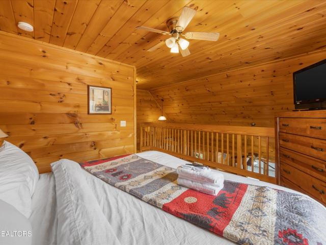 309 Elk Cove Way, Gatlinburg, TN 37738 | MLS #1337