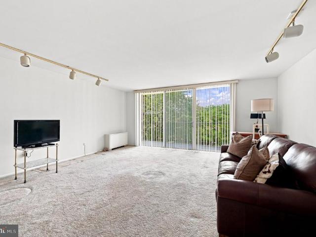 309 Florence Avenue # 419N