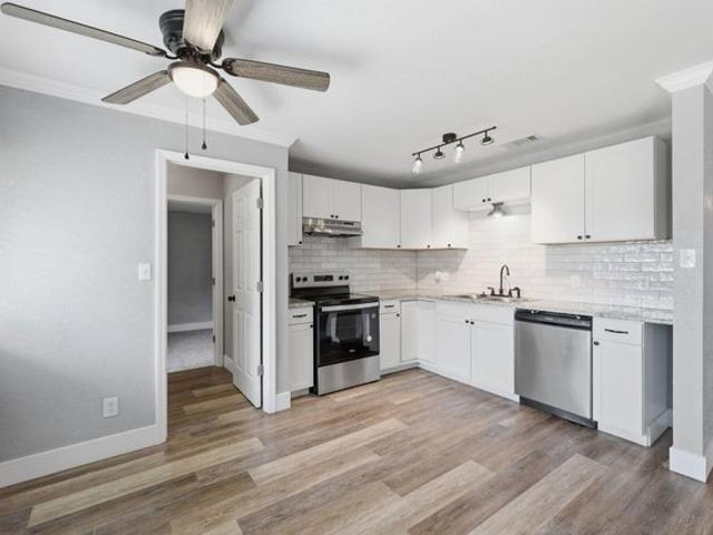 309 Kessler Dr, Granbury, TX 76048
