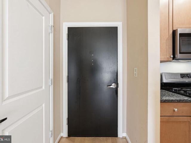 309 Holland Lane # 211