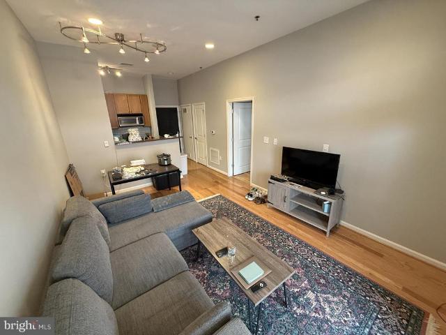309 Holland Lane # 328