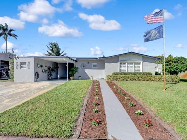309 Henthorne Dr, Palm Springs, FL 33461