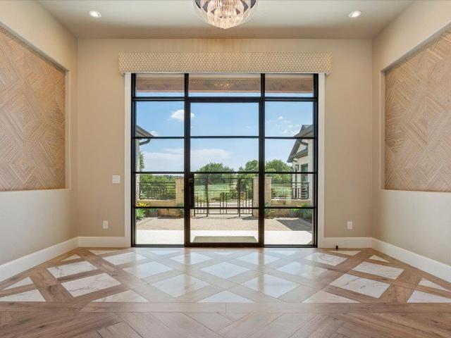 309 Highland Spring Ln