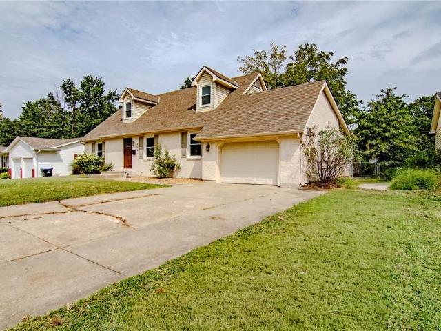 309 Hillcrest Drive