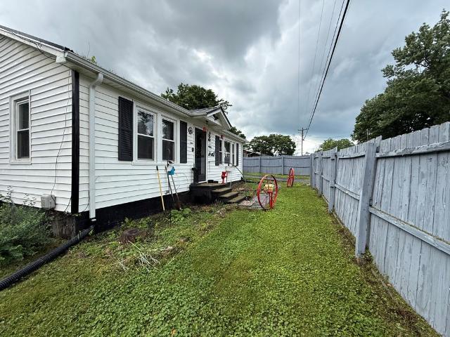 309 Jackson St