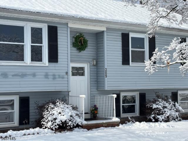 309 Jamestown Rd