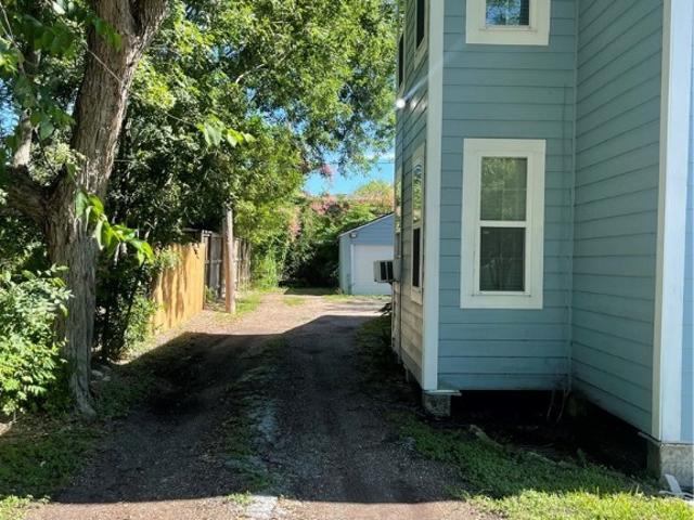 309 Oleander Ave, Unit B, Corpus Christi, TX 78404 | MLS #456104 | Compass