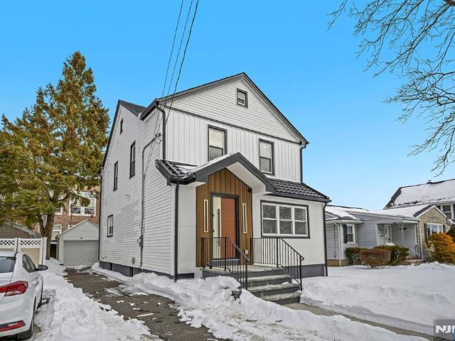 309 Ottawa Avenue