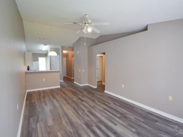 309 Loveland Cir, Pensacola, FL 32526 | MLS #680622 | Compass
