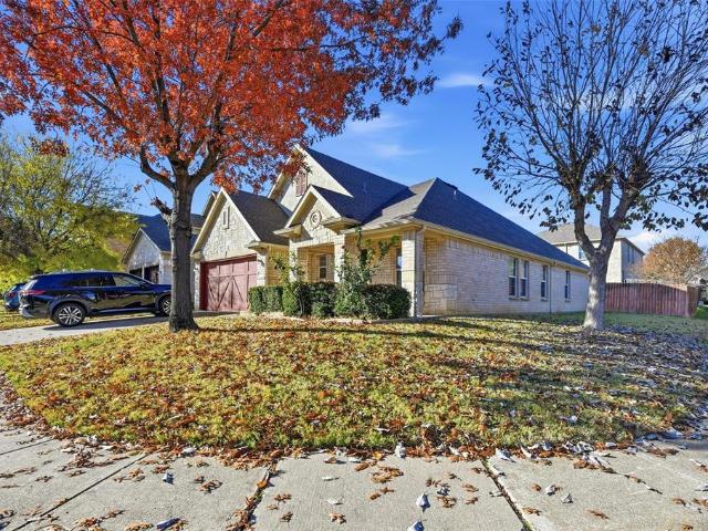 309 Moonlight Dr, Euless, TX 76039 | MLS #21136 | Compass