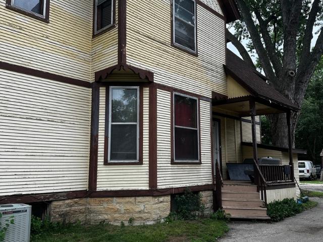 309 N View Street
