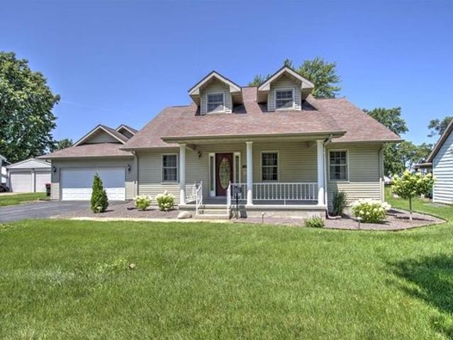 309 N Walnut St, Assumption, IL 62510